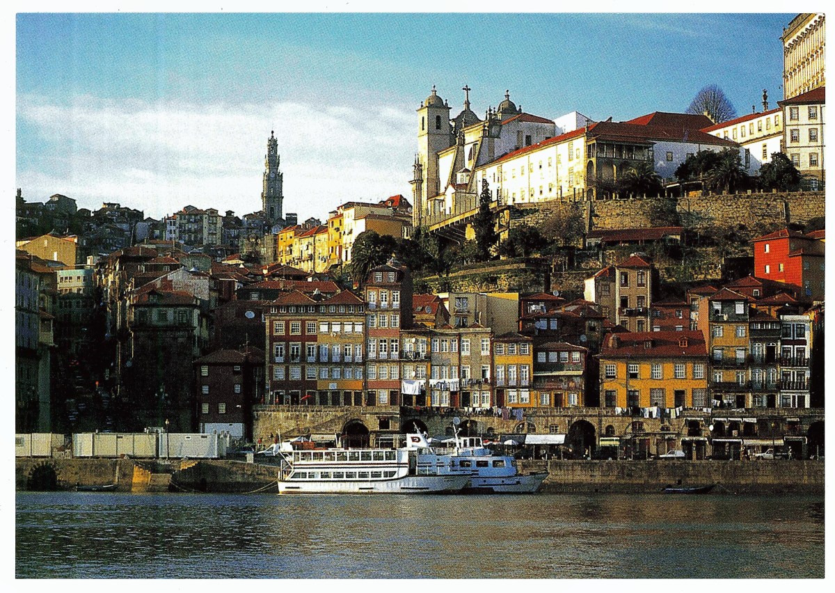 Postcard of the Week: Porto, Portugal – The Well-Travelled Postcard